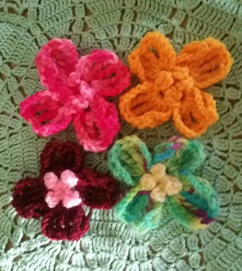 Crochet Lacy Dogwood Flower - Free Pattern - Amelia Makes