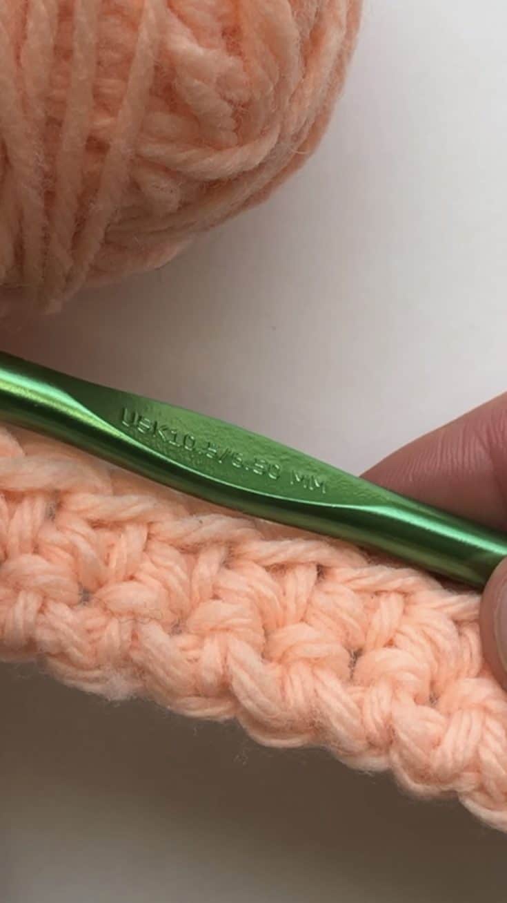 How to Single Crochet (sc) - With Video Tutorial