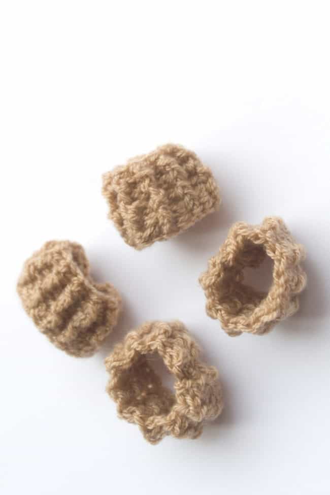 Crochet Corduroy- A Quick Tutorial and Free Pattern - Amelia Makes