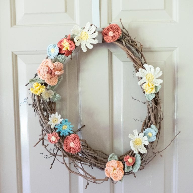 Crochet a Floral Wreath for Spring and Summer - Amelia Makes