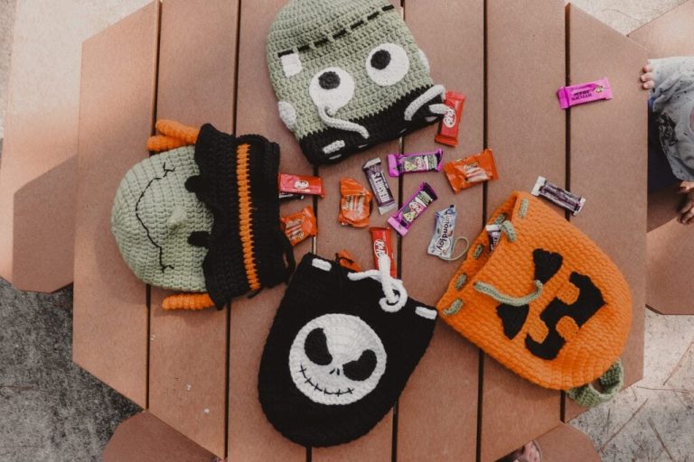 10 Spooky Crochet Patterns for Halloween!
